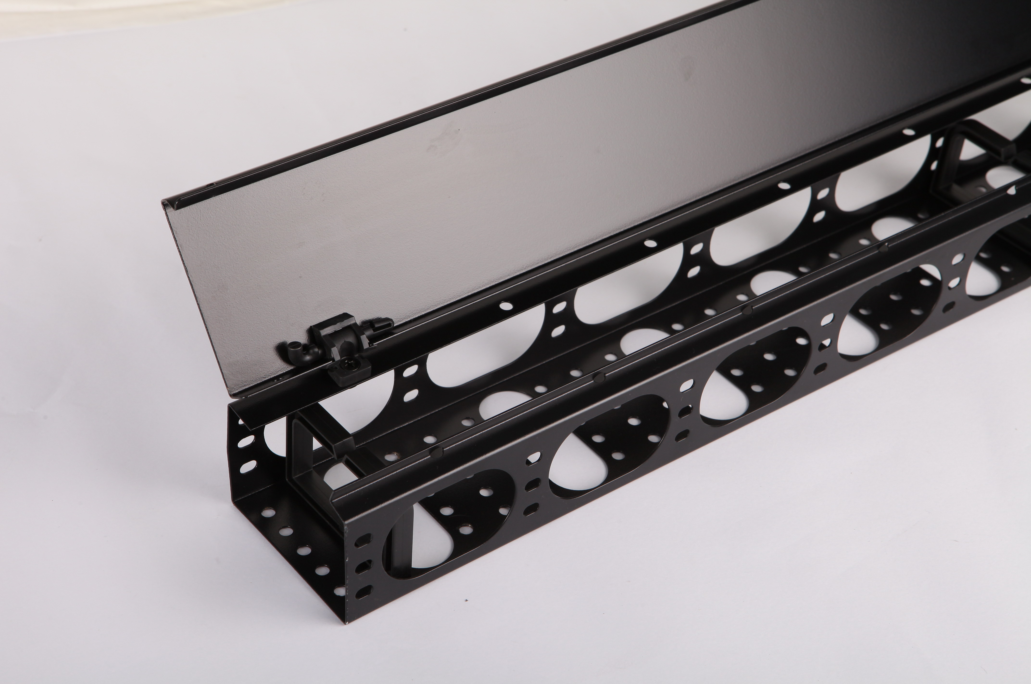 Vertical Cable Management - Buy 42U cable management Product on Avanix ...